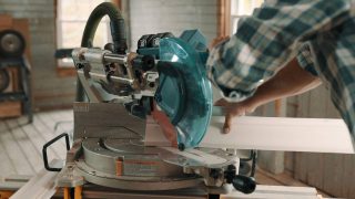 How to Cut Crown Moulding (With Video)