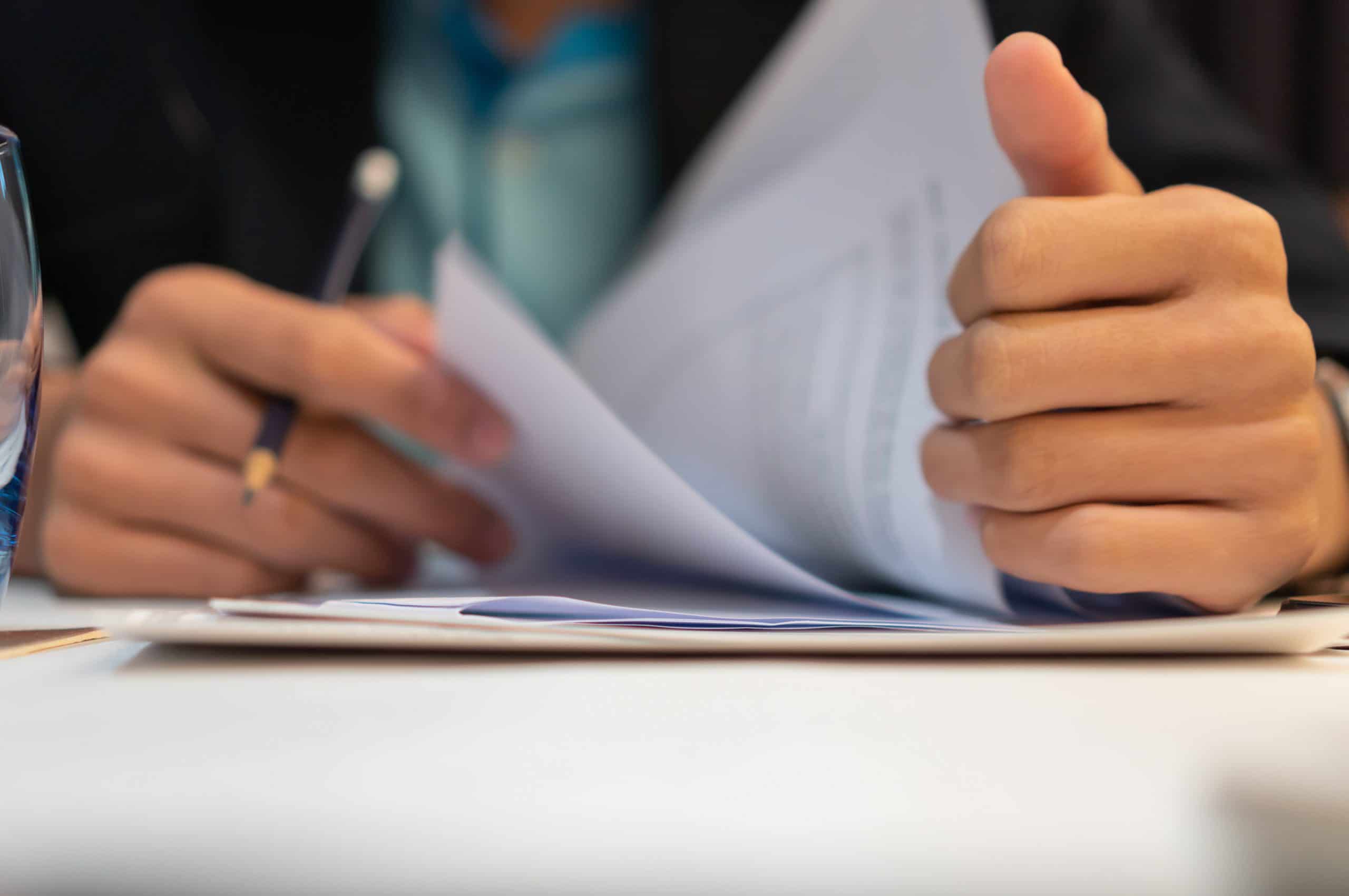 Guide to Lump Sum Contracts: Advantages & Disadvantages